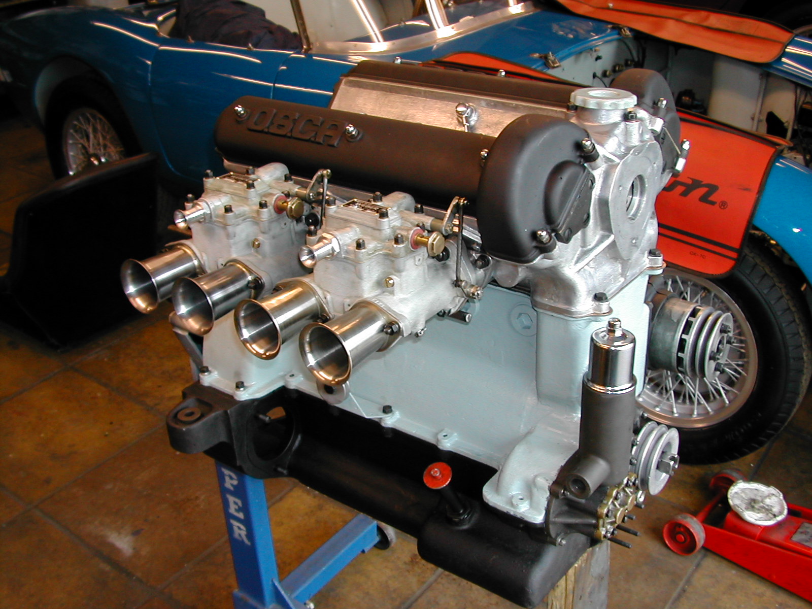 TopWorldAuto >> Photos of Osca MT4 - photo galleries