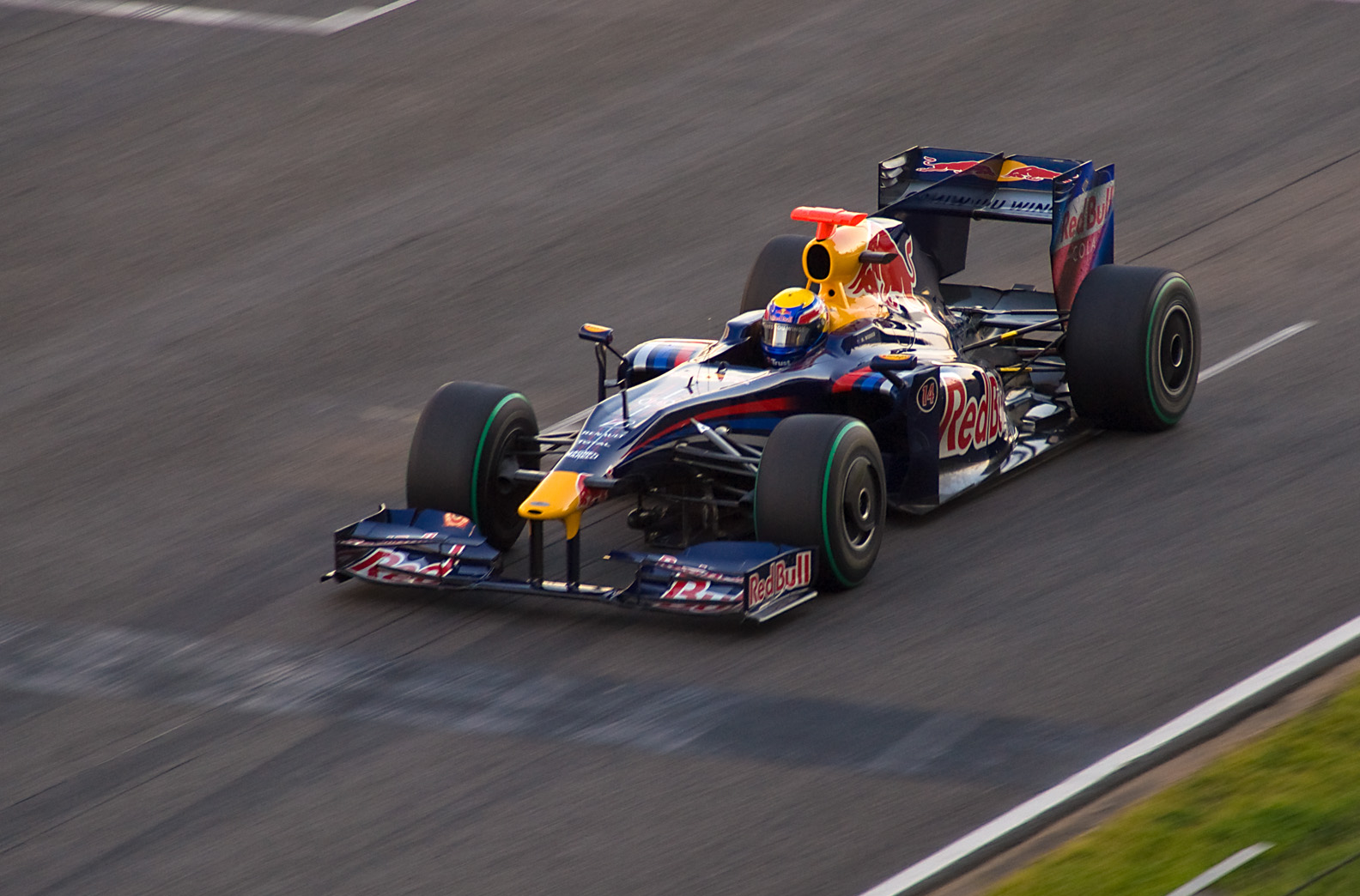 TopWorldAuto >> Photos of Red Bull RB5 - photo galleries