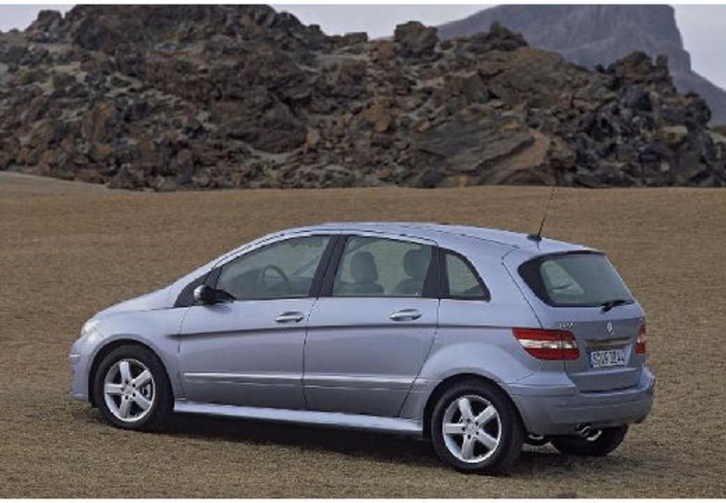 TopWorldAuto >> Photos of Mercedes-Benz B 150 - photo galleries