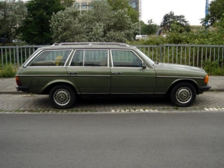 TopWorldAuto >> Photos of Mercedes-Benz 300 TD break - photo galleries