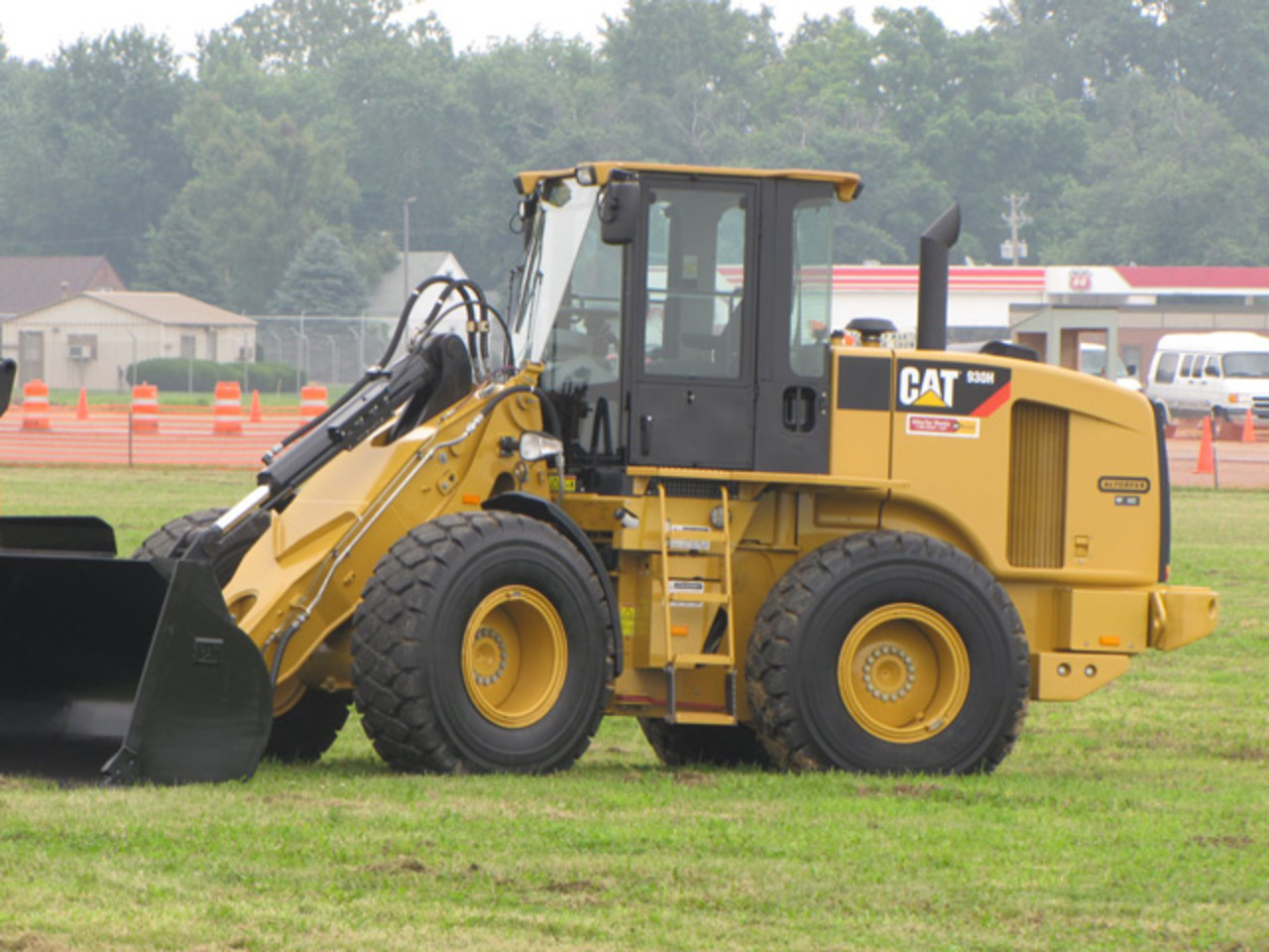 TopWorldAuto >> Photos of Caterpillar 930H - photo galleries