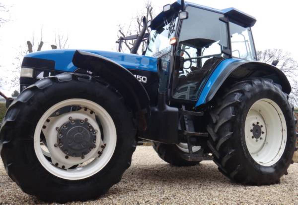 TopWorldAuto >> Photos of New Holland TM150 - photo galleries
