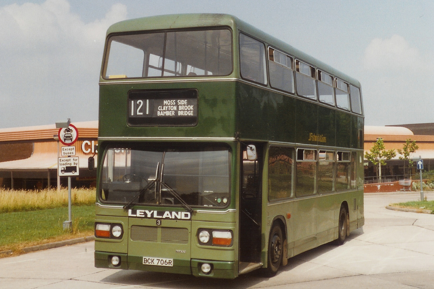 TopWorldAuto >> Photos of LEYLAND Titan - photo galleries