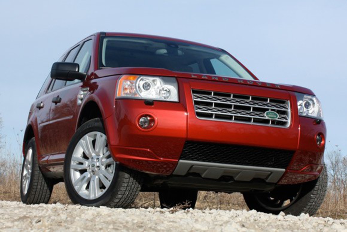 TopWorldAuto >> Photos of Land Rover LR2 HSE I6 - photo galleries