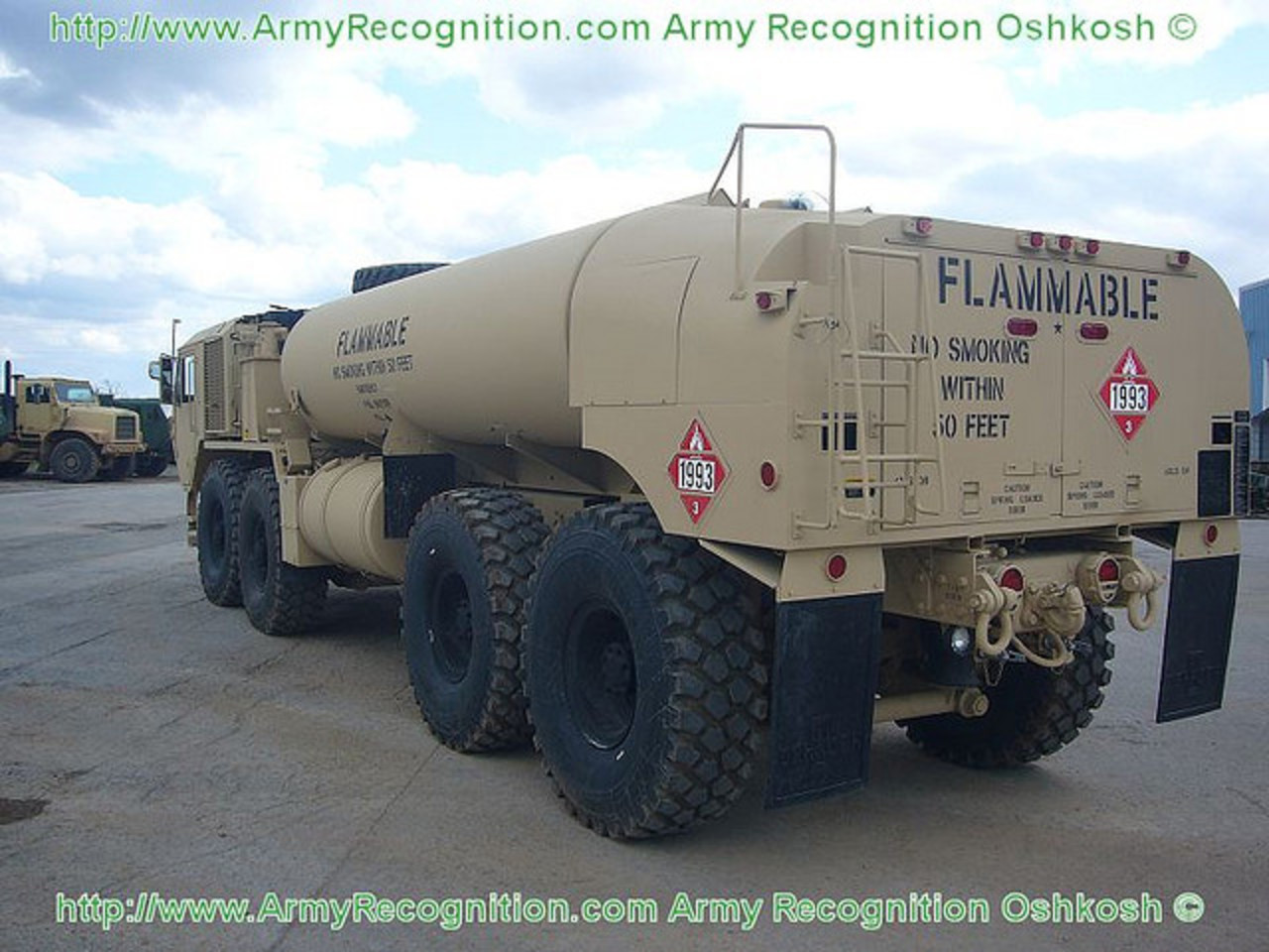 TopWorldAuto >> Photos of Oshkosh M978 - photo galleries