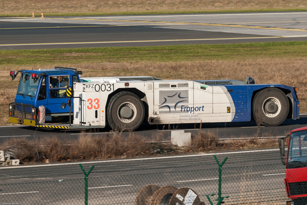 TopWorldAuto >> Photos of Goldhofer Push-back truck - photo galleries