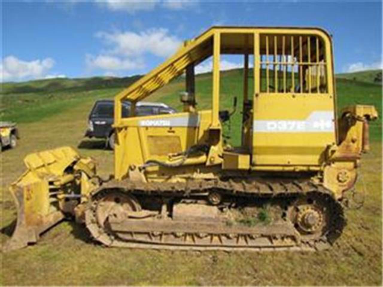 TopWorldAuto >> Photos of Komatsu D37 - photo galleries