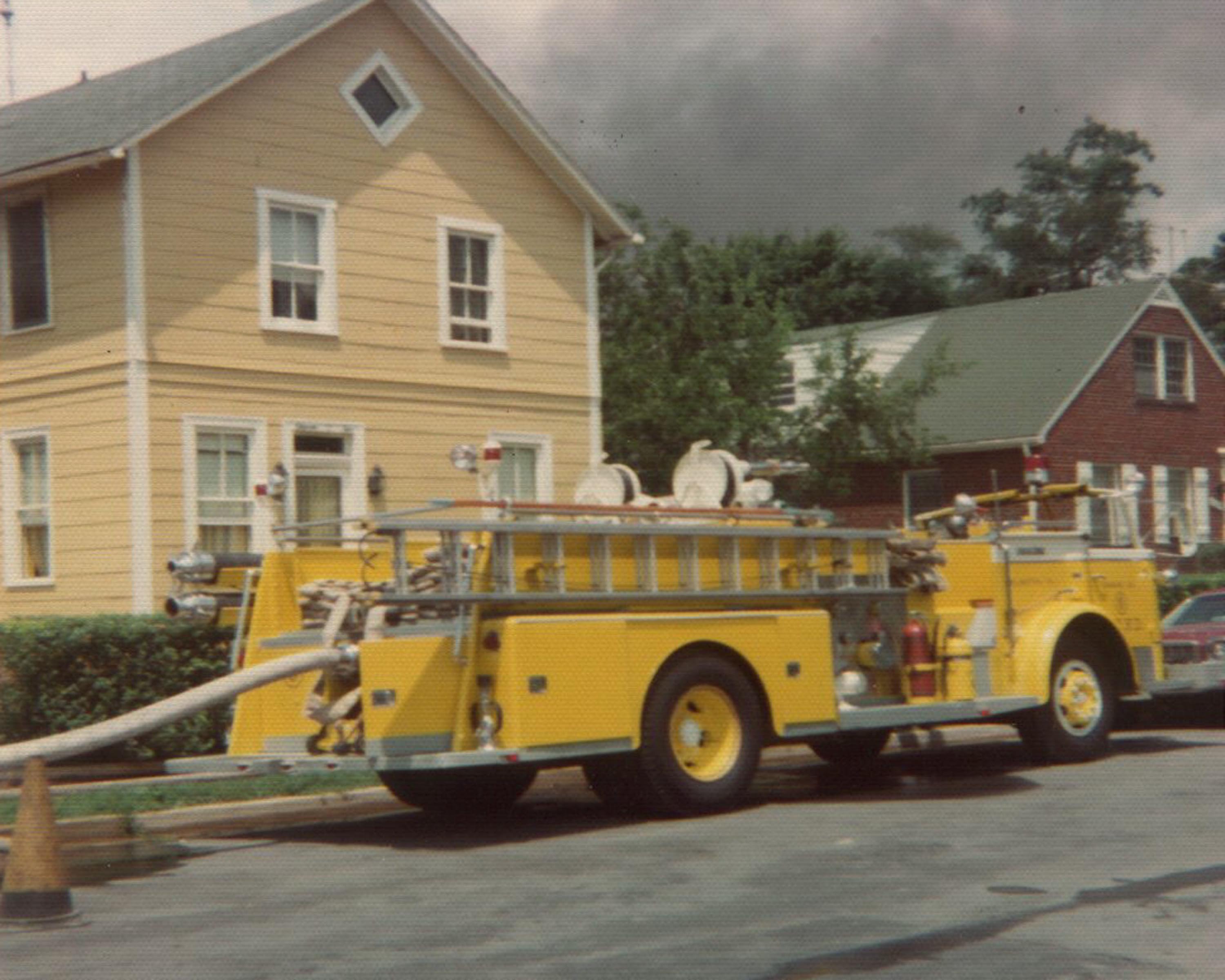 TopWorldAuto >> Photos of American LaFrance Series 900 - photo galleries