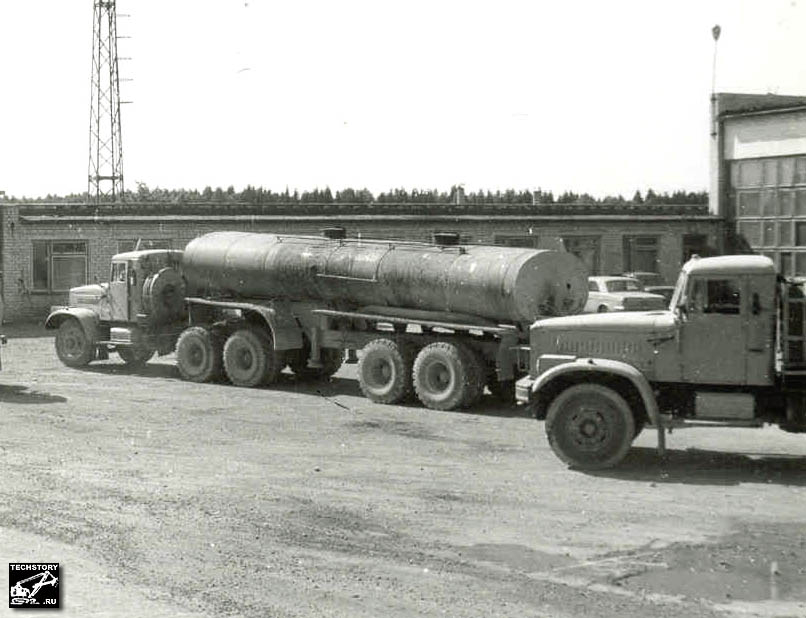 TopWorldAuto >> Photos of KrAZ 258 - photo galleries