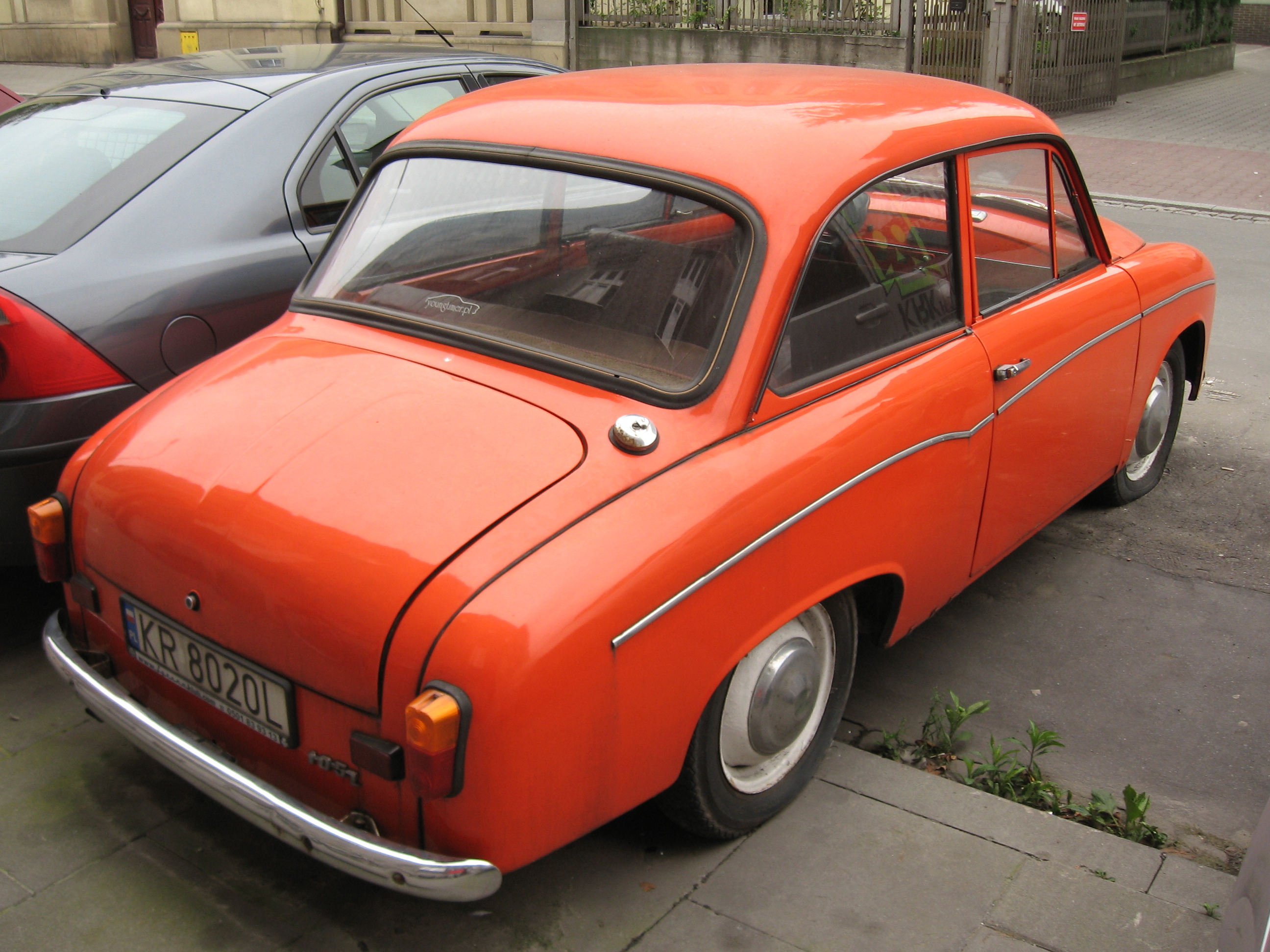 TopWorldAuto >> Photos of Syrena 105L - photo galleries