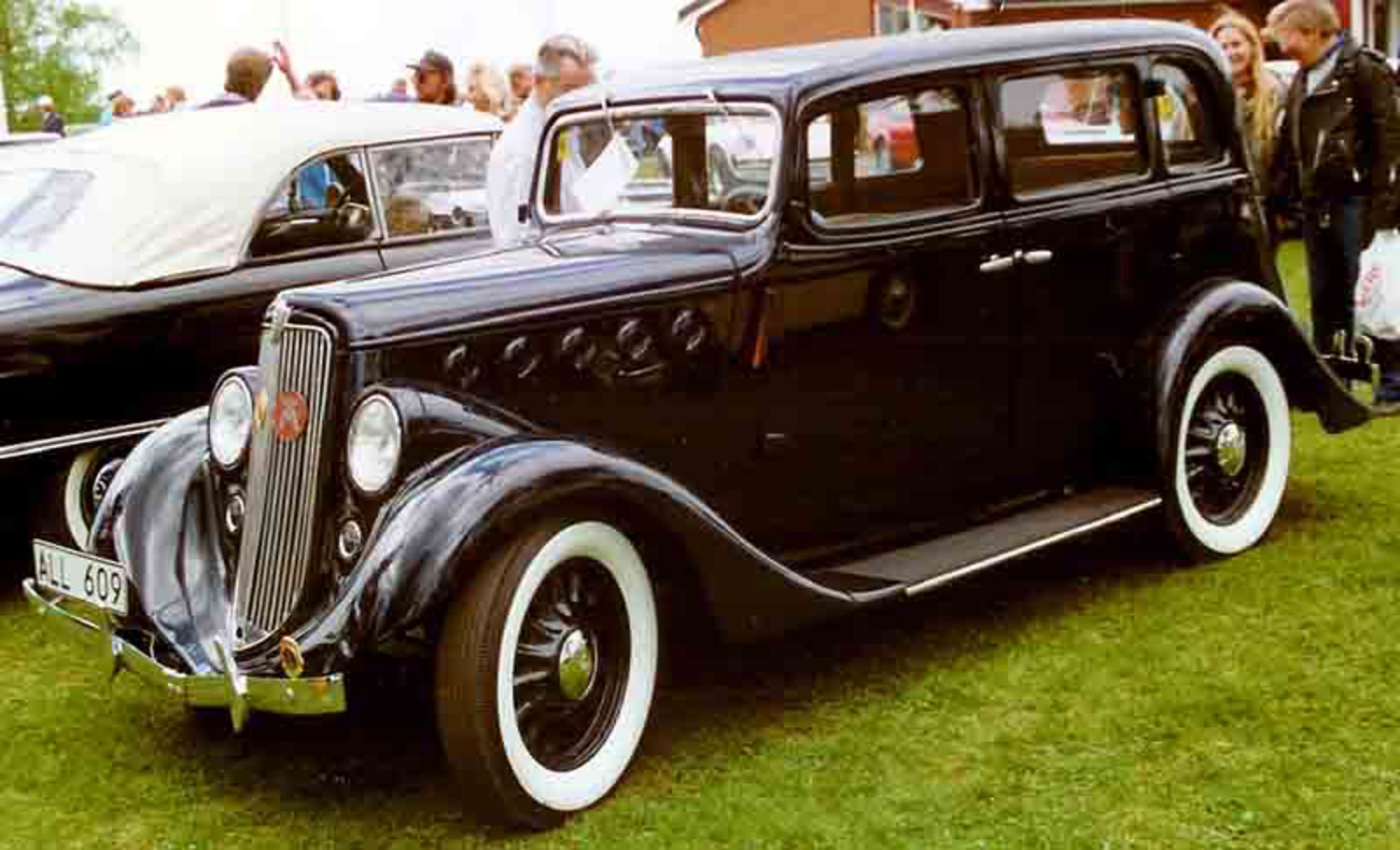 TopWorldAuto >> Photos of Willys Model 77 4-dr Sedan - photo galleries