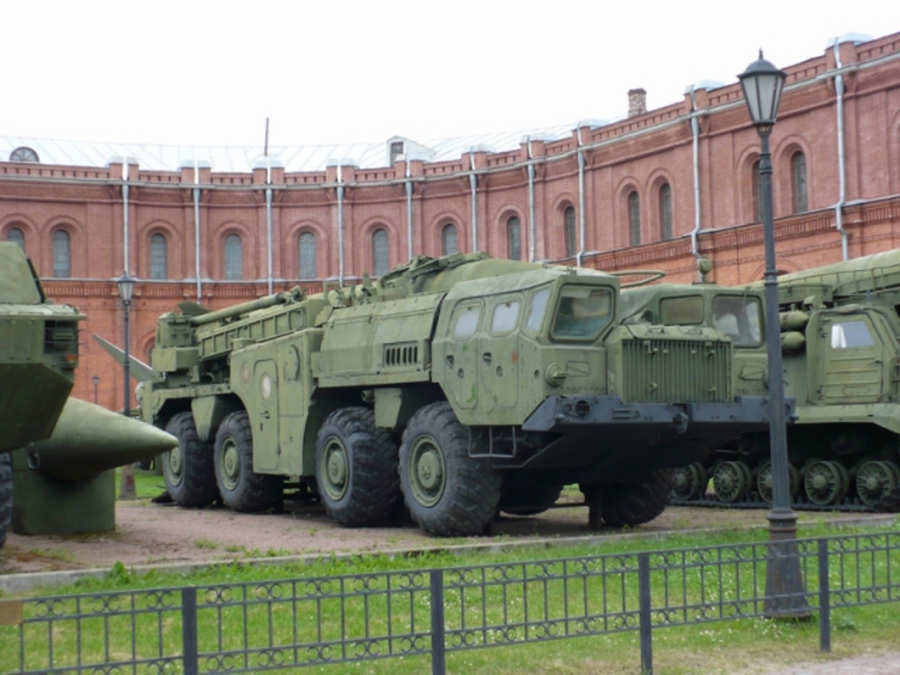 TopWorldAuto >> Photos of MAZ 543P - photo galleries