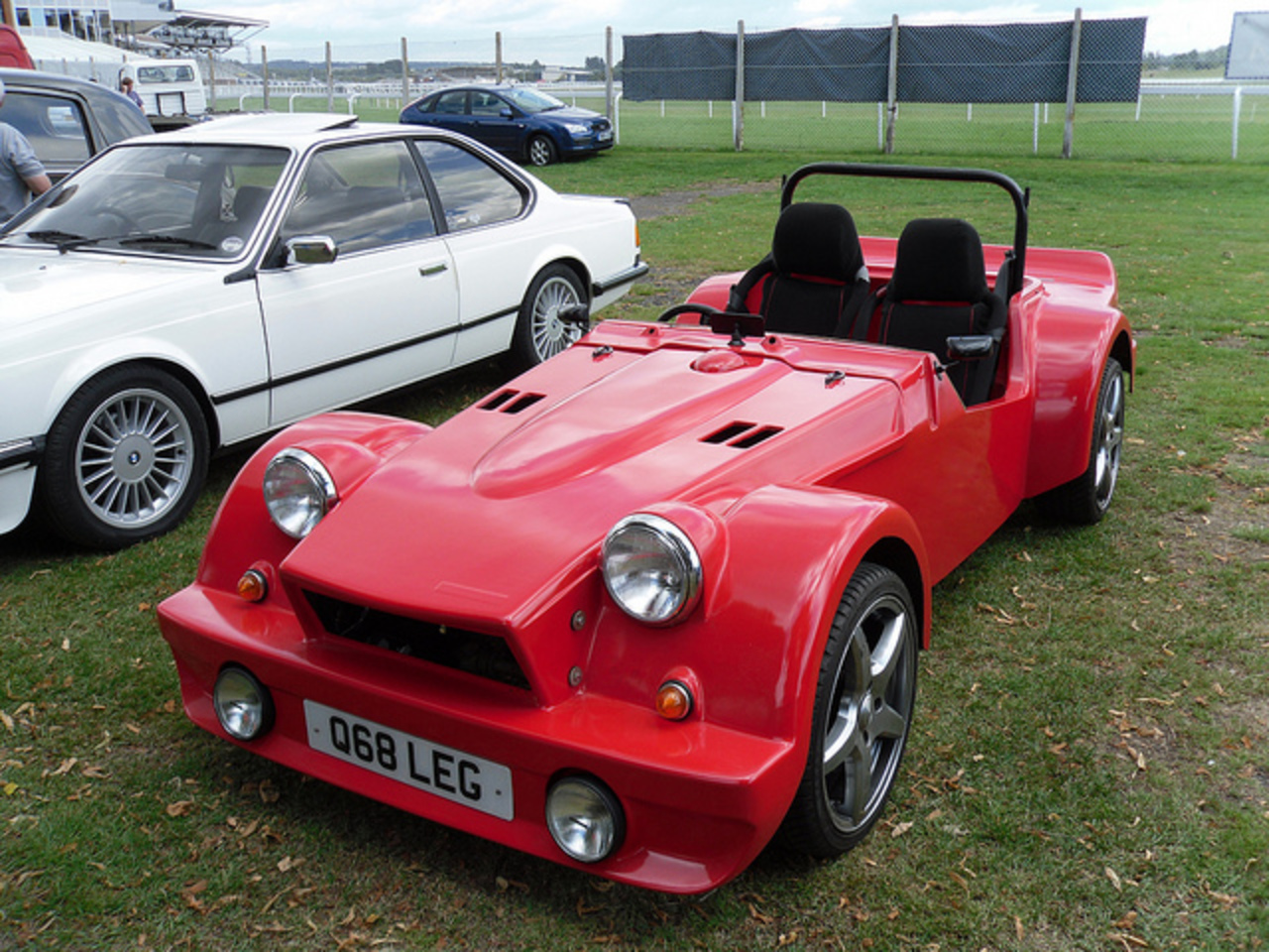 TopWorldAuto >> Photos of Dutton Phaeton - photo galleries