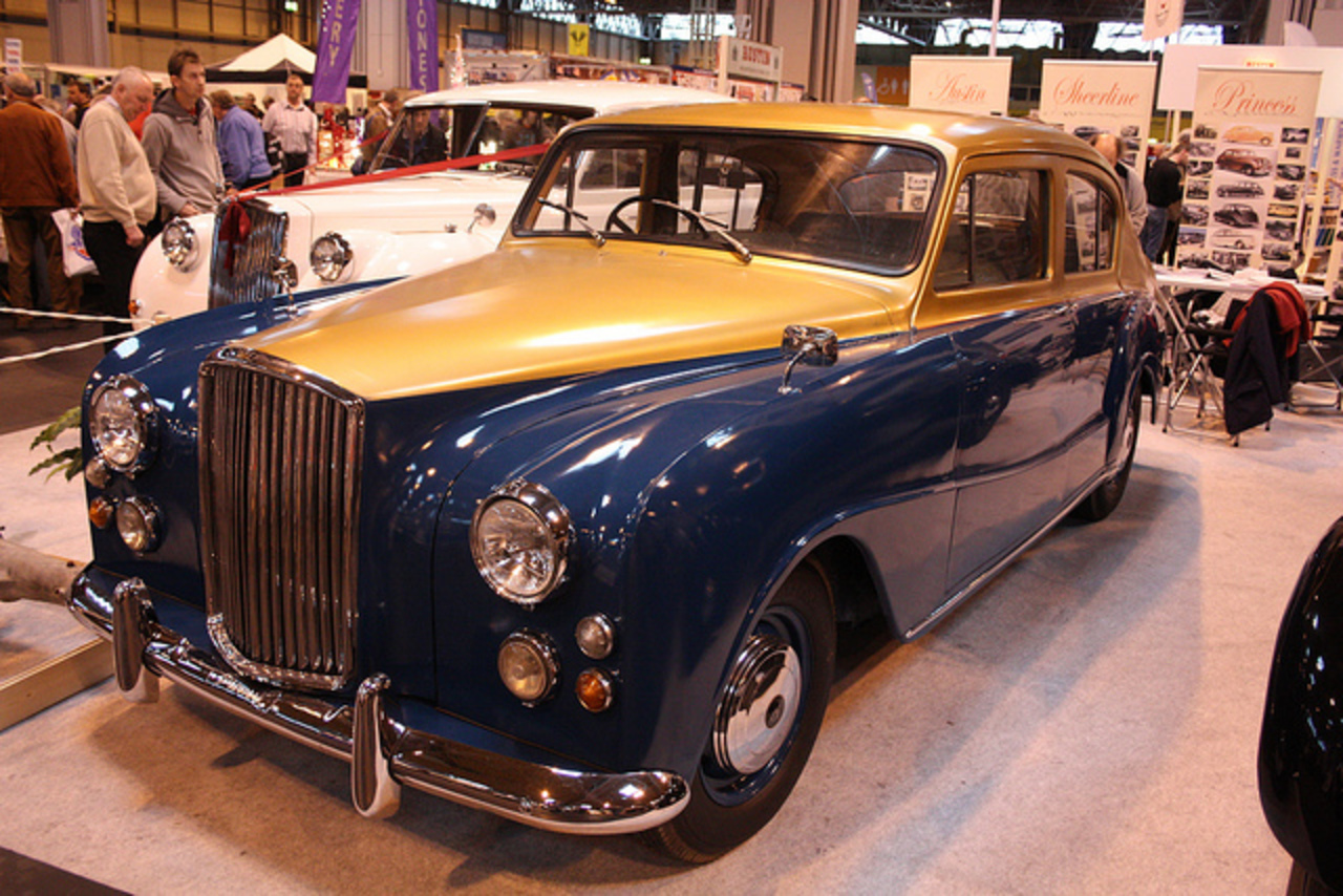 TopWorldAuto >> Photos of Austin A135 Princess - photo galleries