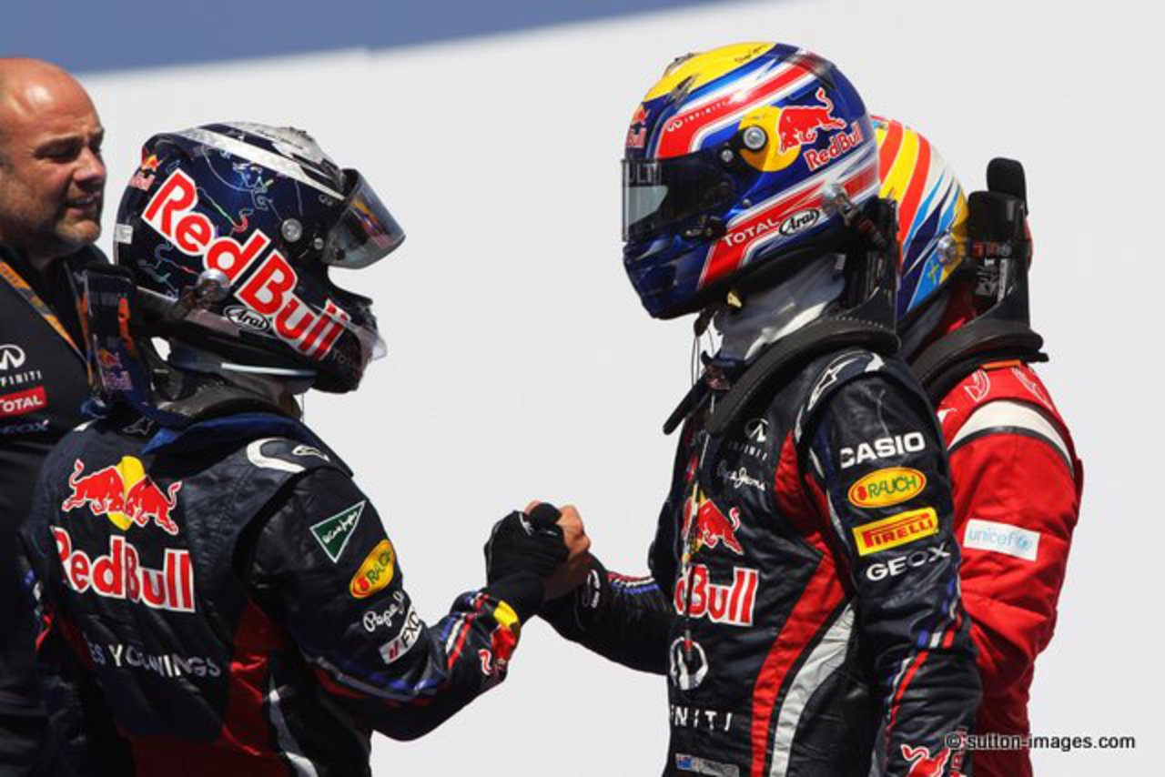 TopWorldAuto >> Photos of RED BULL RACING F1 TEAM RENUALT RS27 - photo ...