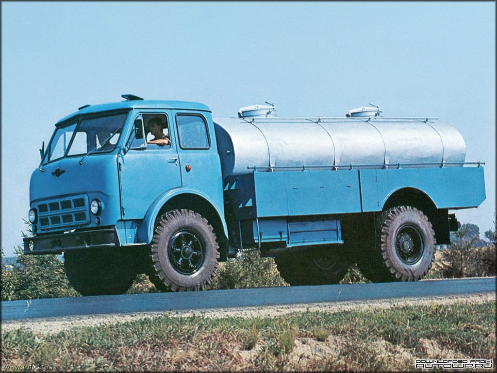 TopWorldAuto >> Photos of MAZ 500 - photo galleries