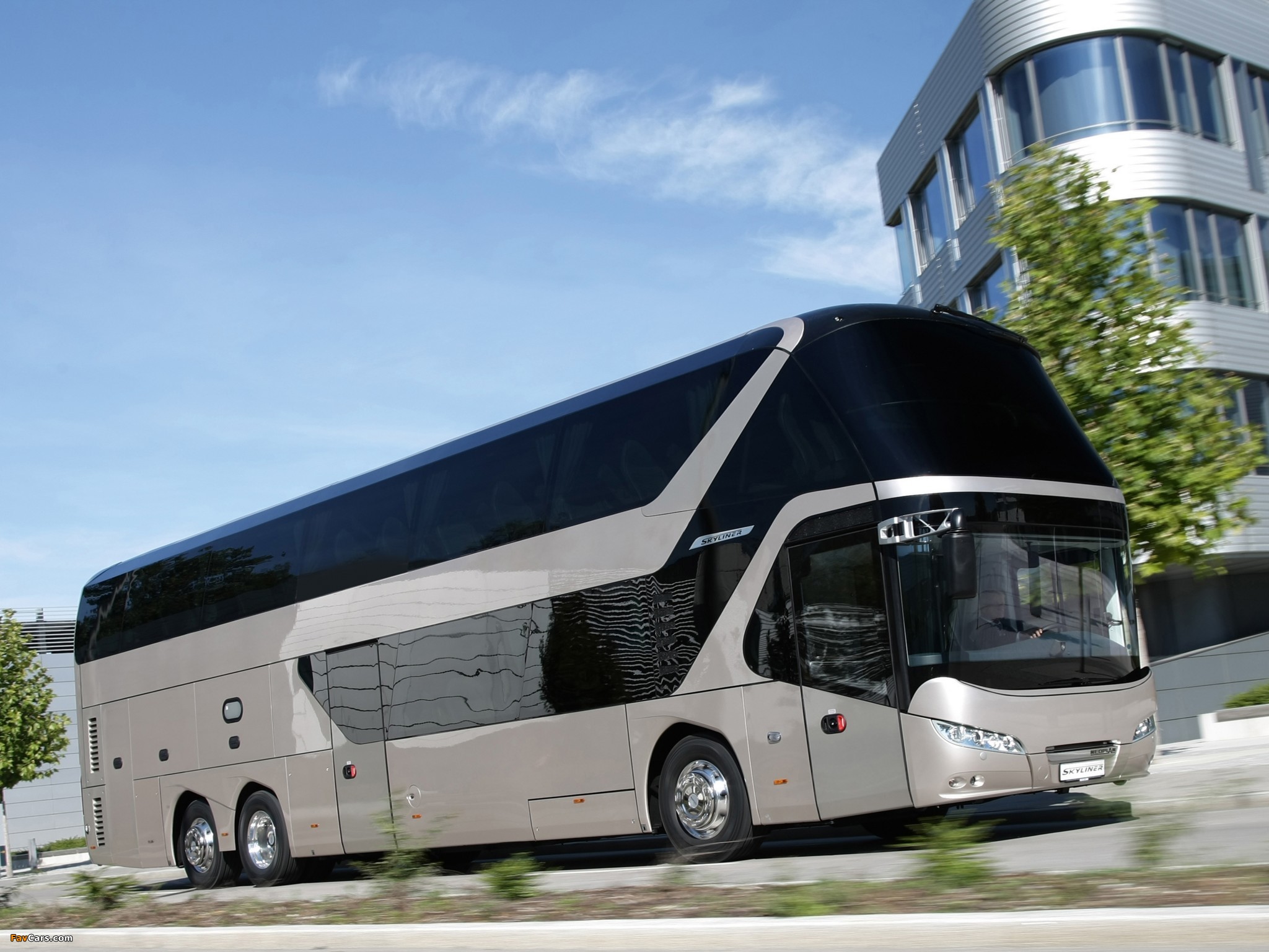 TopWorldAuto >> Photos of NEOPLAN Skyliner - photo galleries