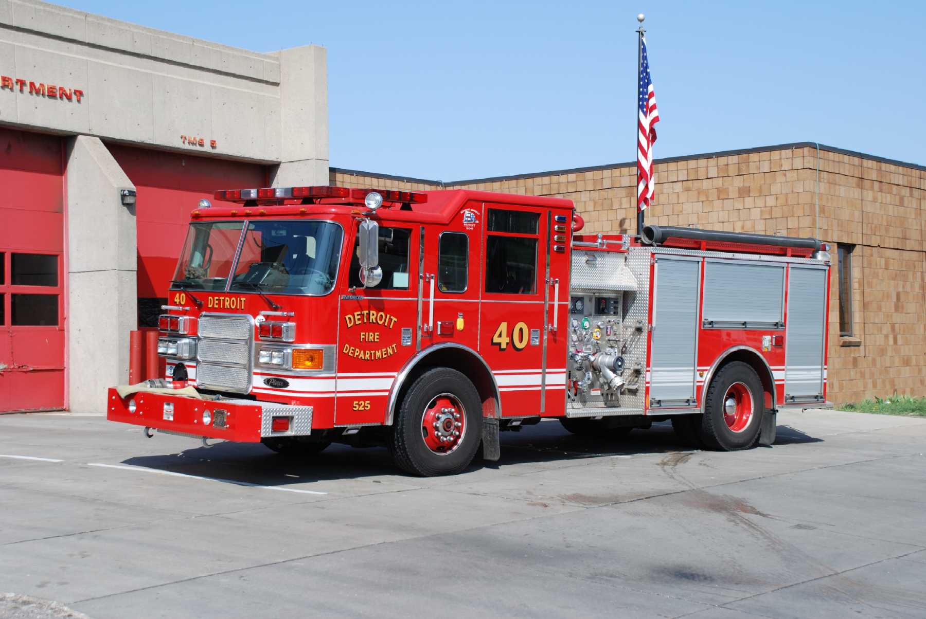 TopWorldAuto >> Photos of Pierce Enforcer - photo galleries