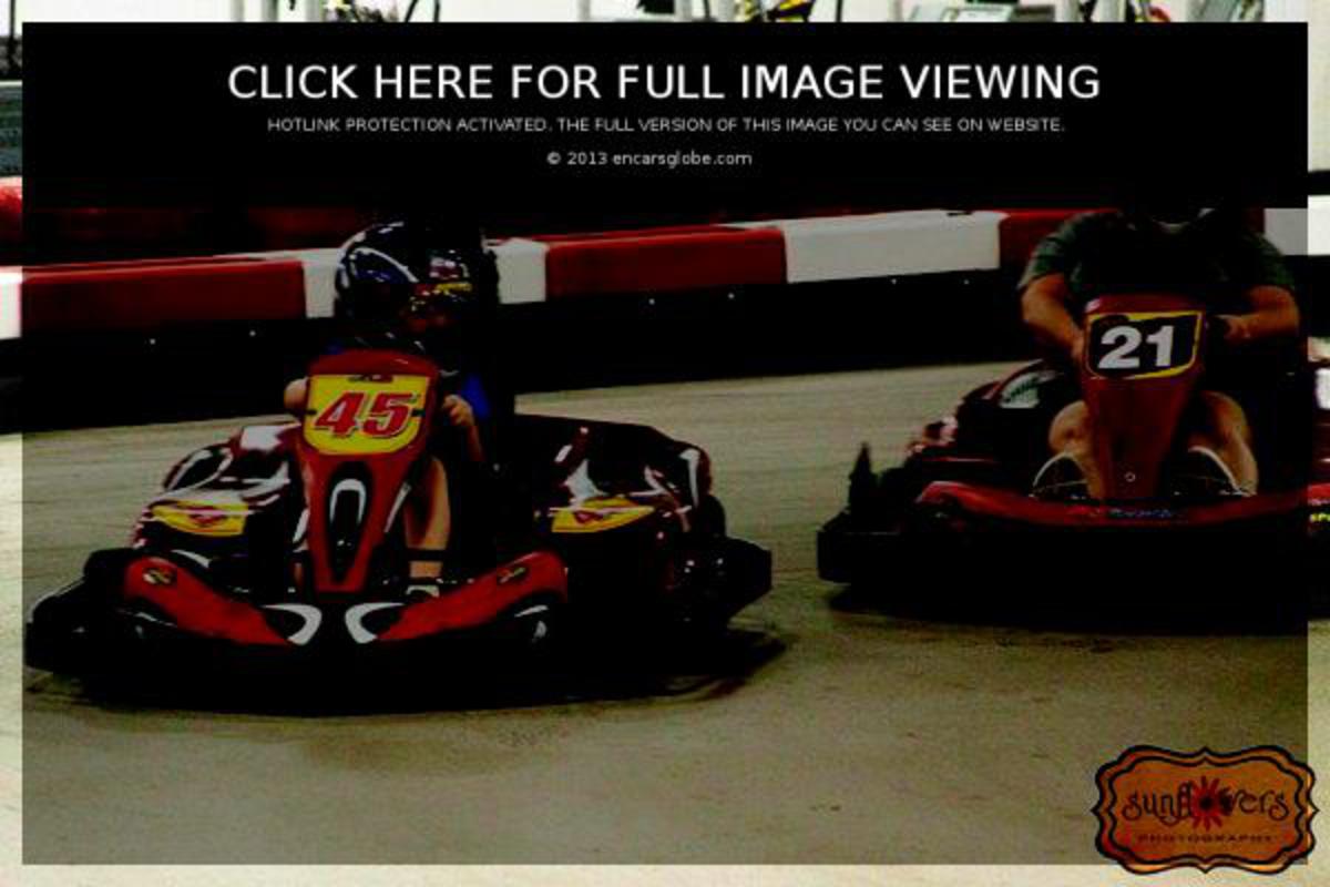 TopWorldAuto >> Photos of Disneyland Race car - photo galleries