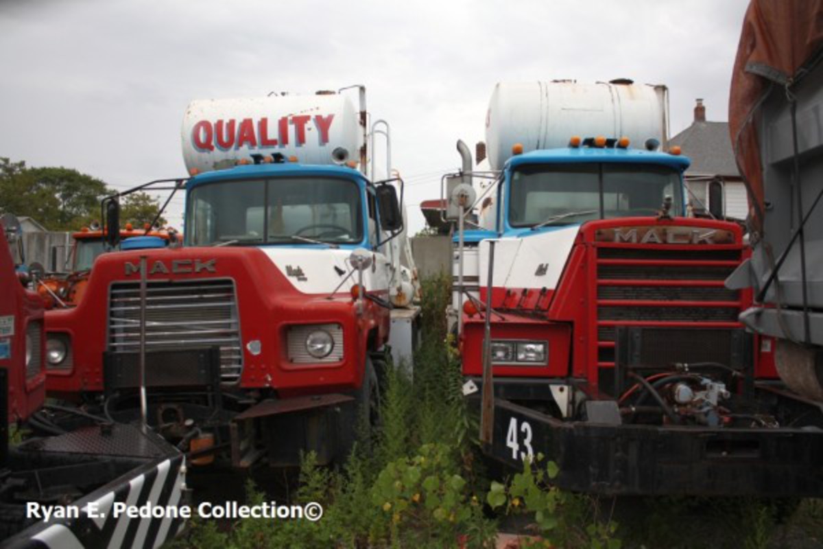 TopWorldAuto >> Photos of Mack RD800 - photo galleries