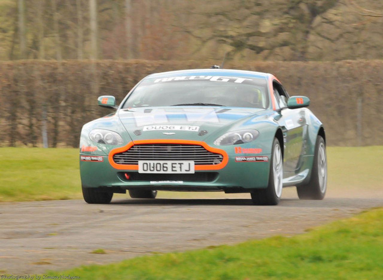 TopWorldAuto >> Photos of Aston Martin V8 Vantage Rally Gt - photo ...