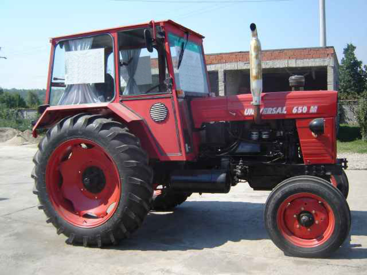 TopWorldAuto >> Photos of UTB 650 - photo galleries