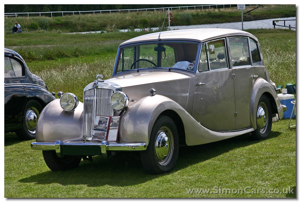 TopWorldAuto >> Photos of Triumph Renown - photo galleries