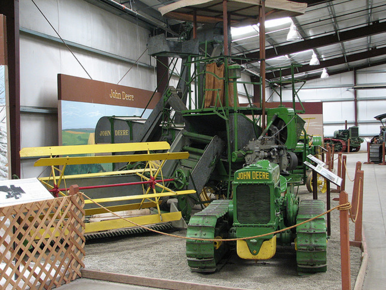 TopWorldAuto >> Photos of John Deere Lindeman Tractor - photo galleries