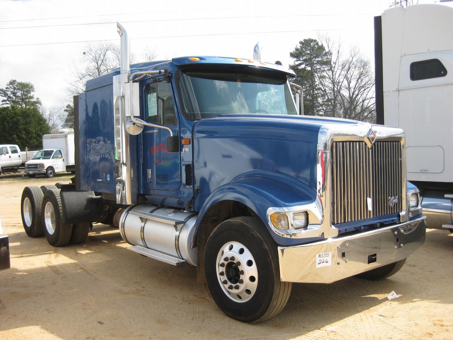 TopWorldAuto >> Photos of International 9900i - photo galleries