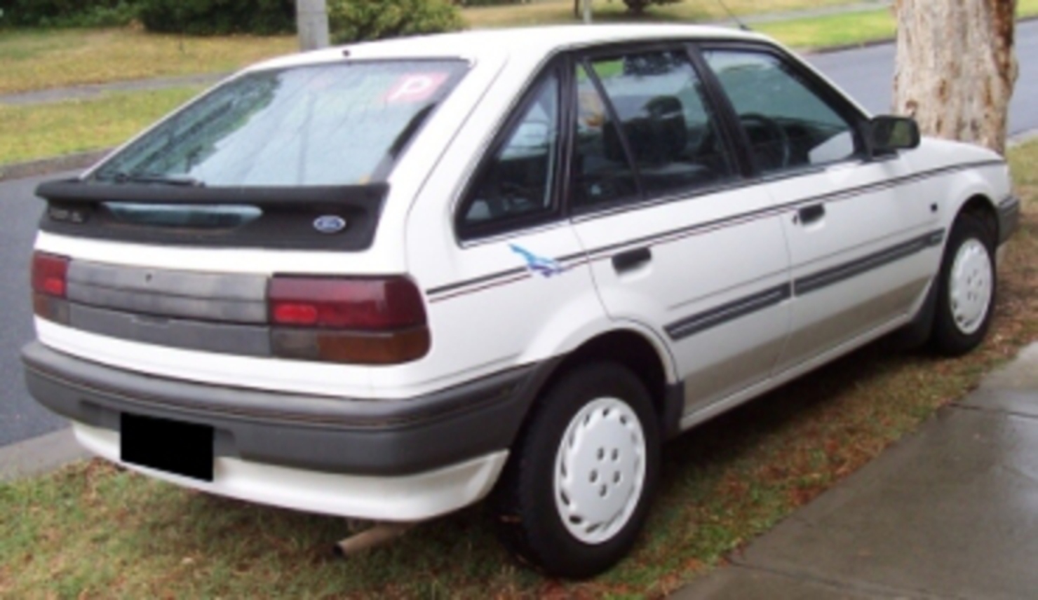 TopWorldAuto >> Photos of Ford Laser GL - photo galleries