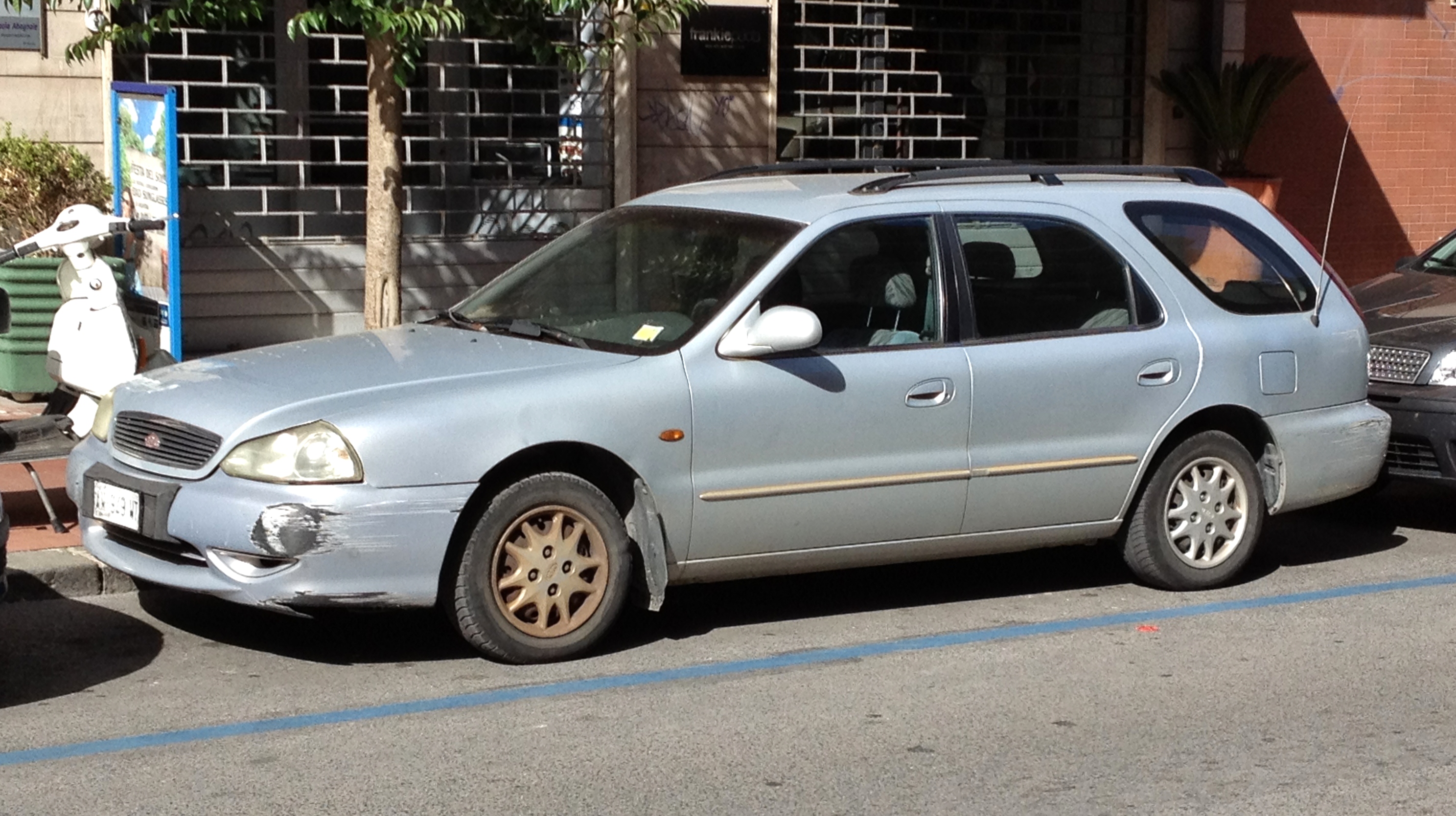 TopWorldAuto >> Photos of Kia Clarus - photo galleries