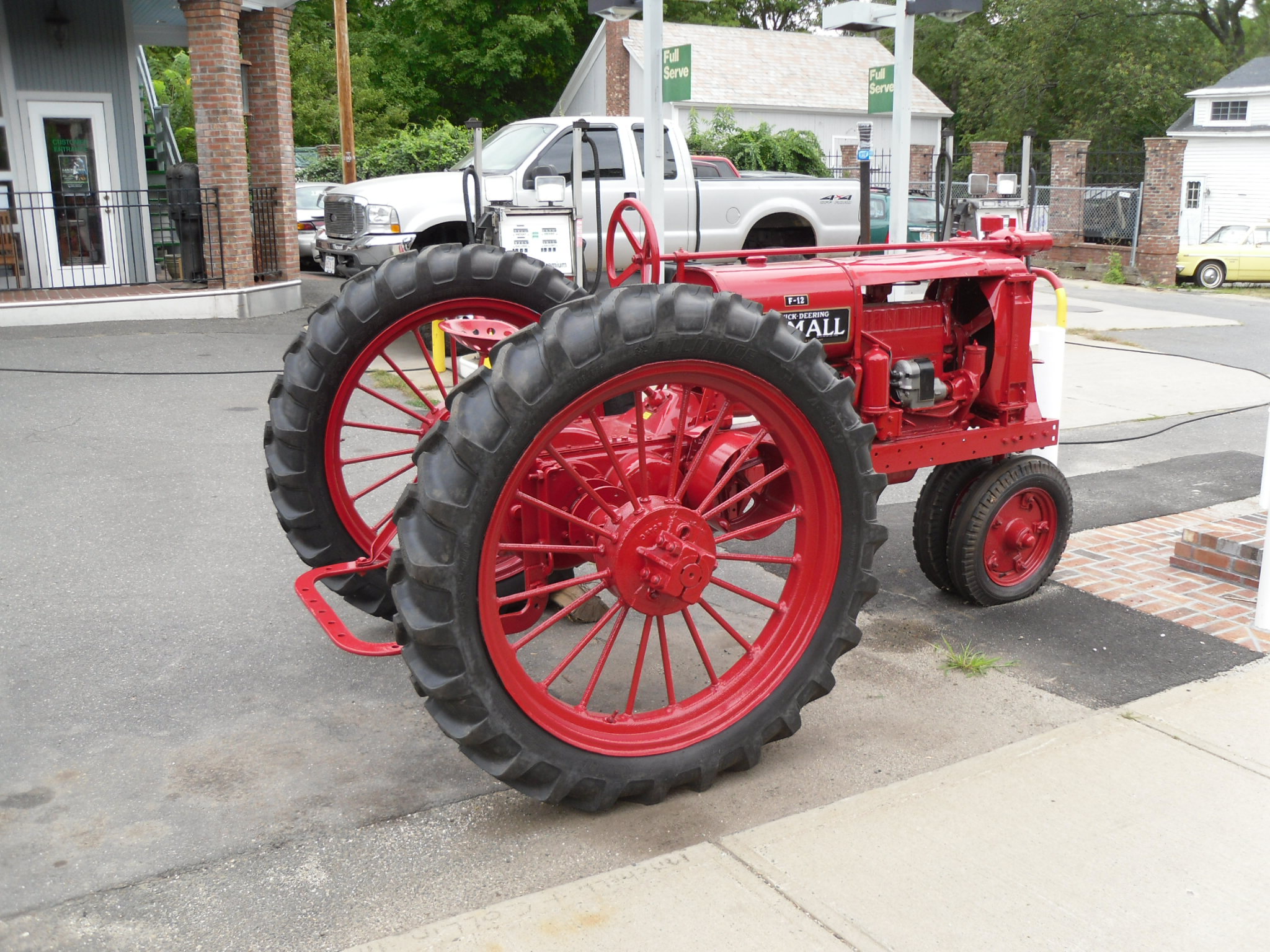 TopWorldAuto >> Photos of Farmall F-12 - photo galleries