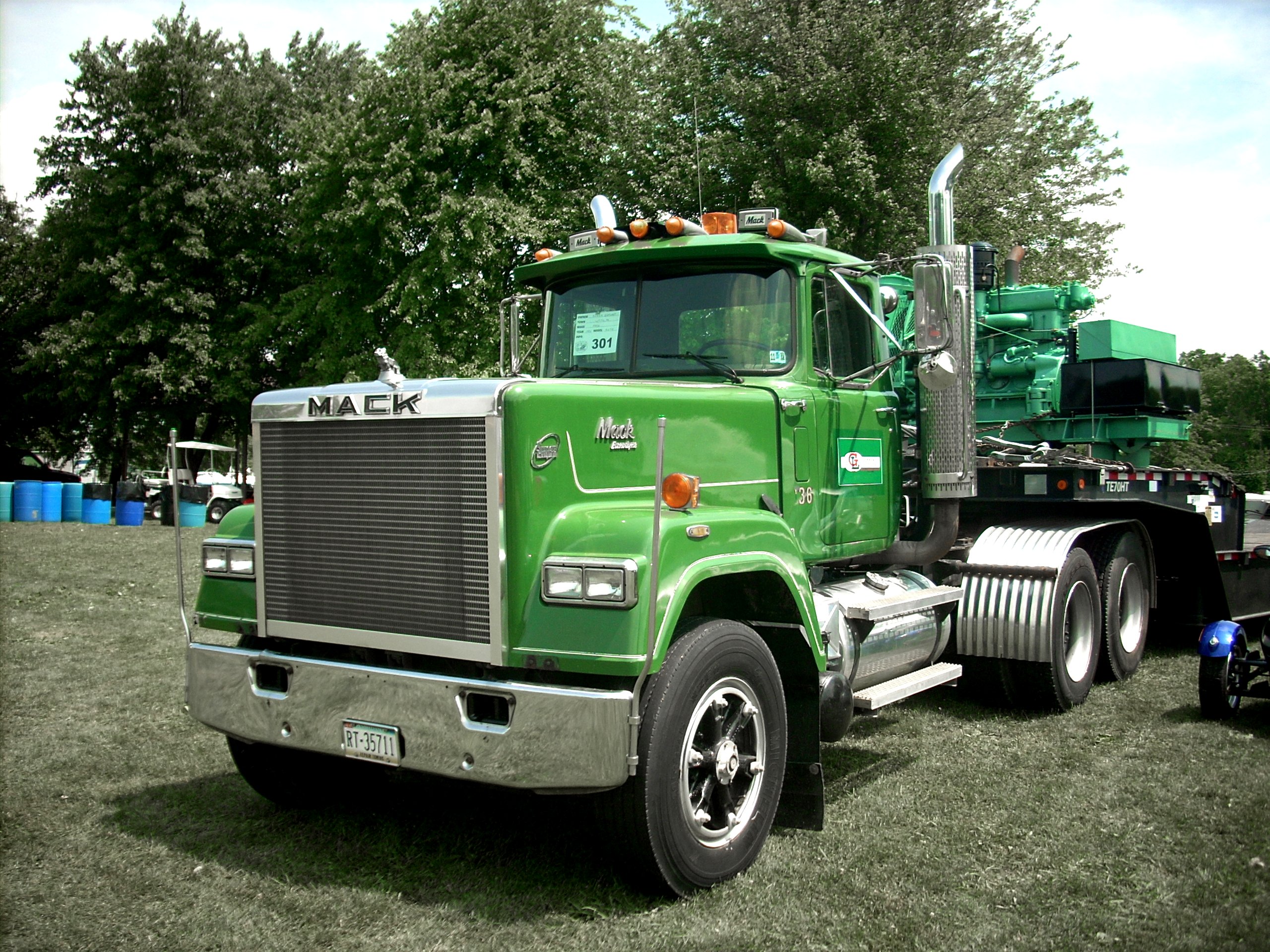 TopWorldAuto >> Photos of Mack RW713 - photo galleries