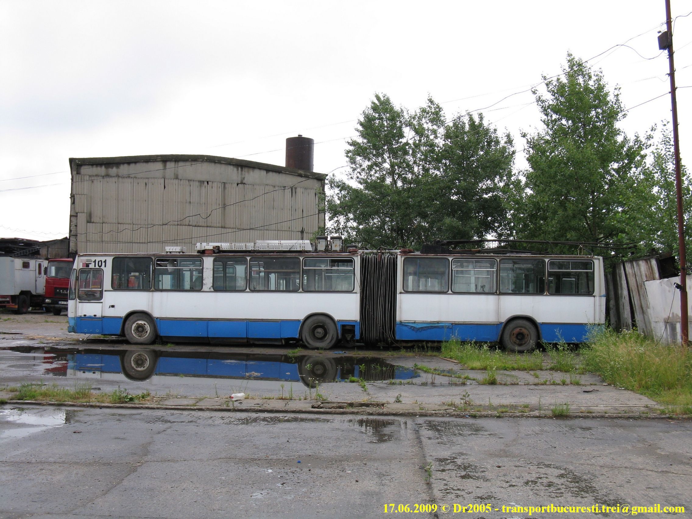 TopWorldAuto >> Photos of Rocar 217 E - photo galleries