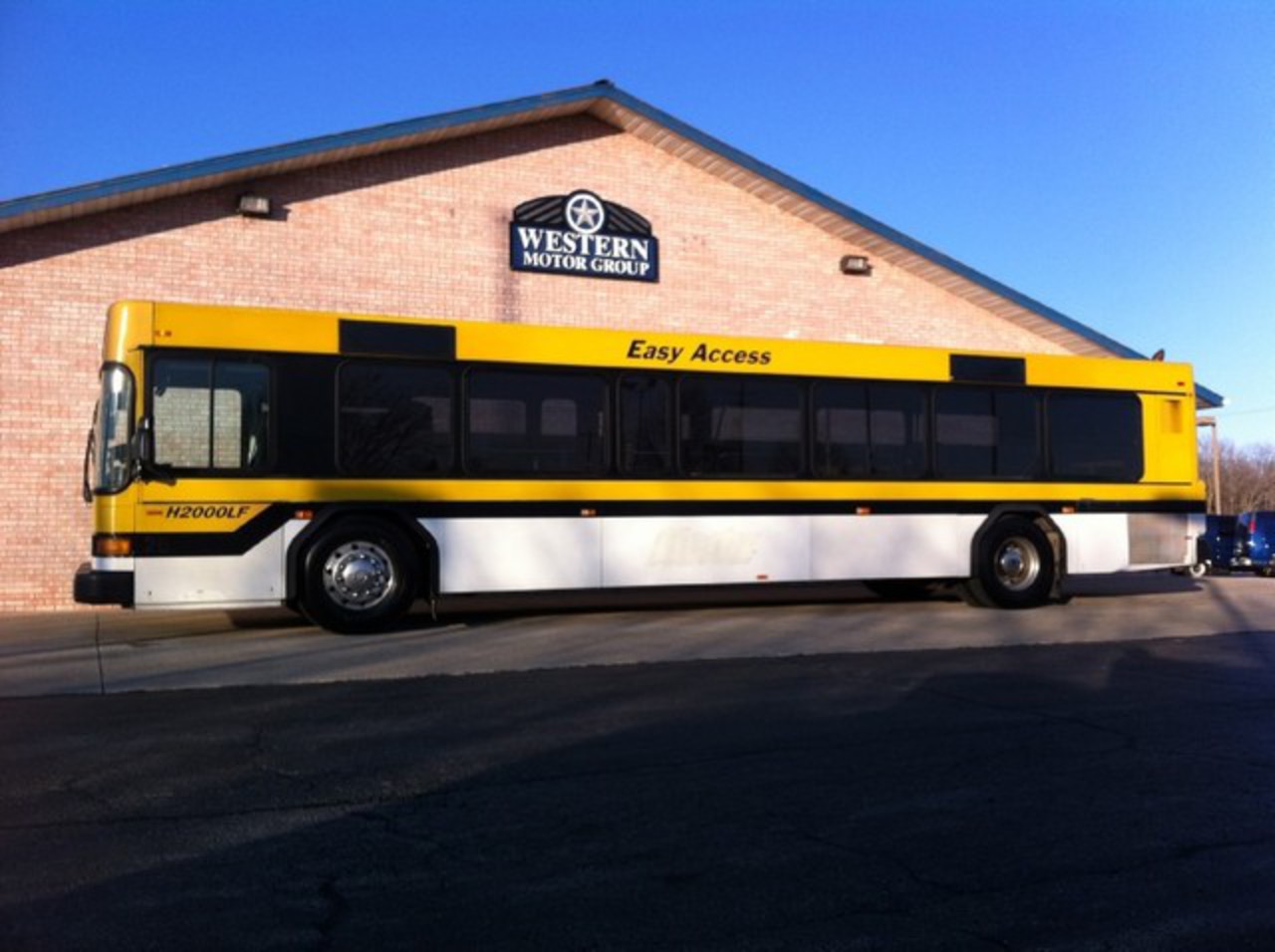 TopWorldAuto >> Photos of Gillig H2000LF - photo galleries