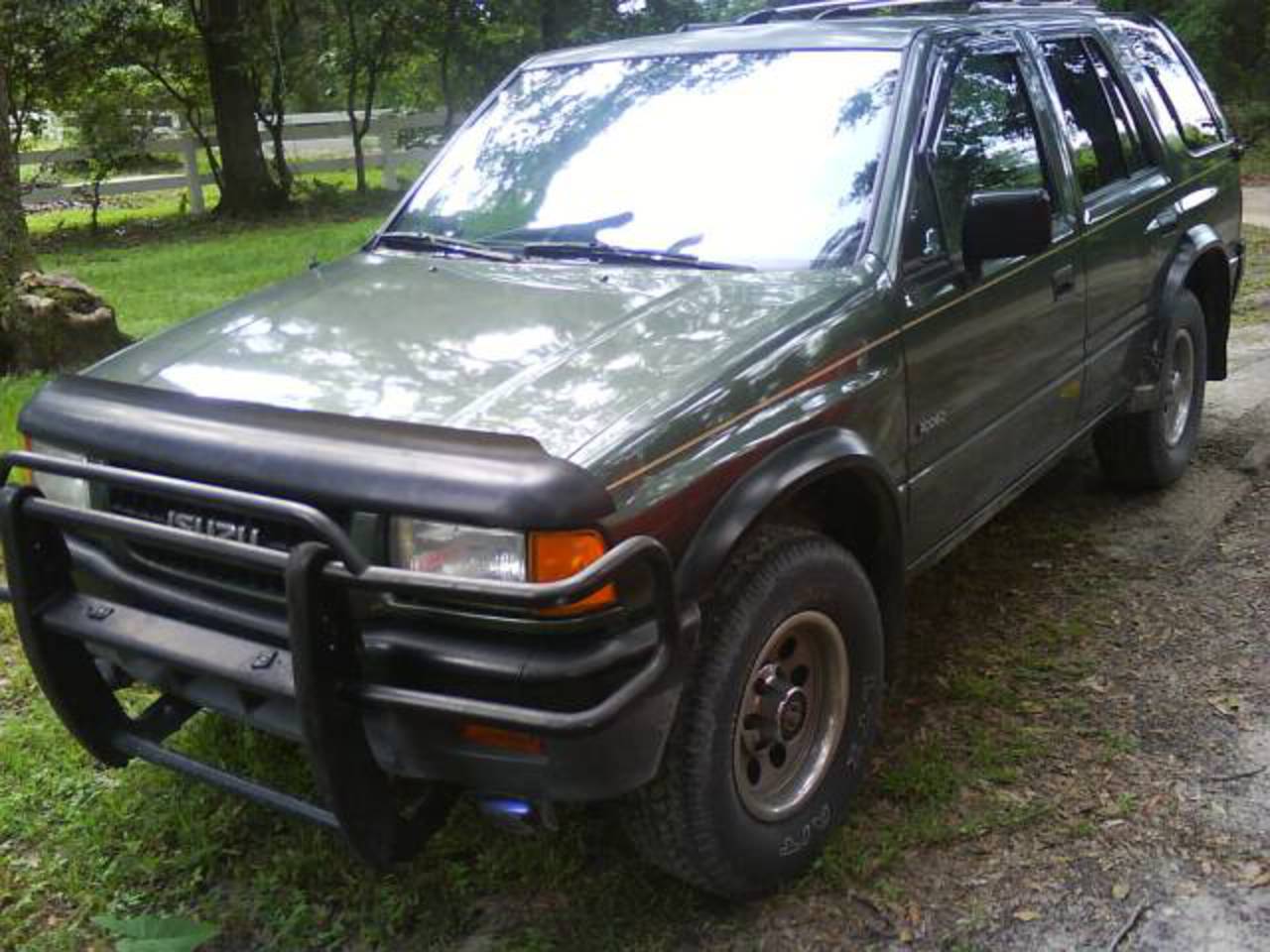 TopWorldAuto >> Photos of Isuzu Rodeo 4WD - photo galleries