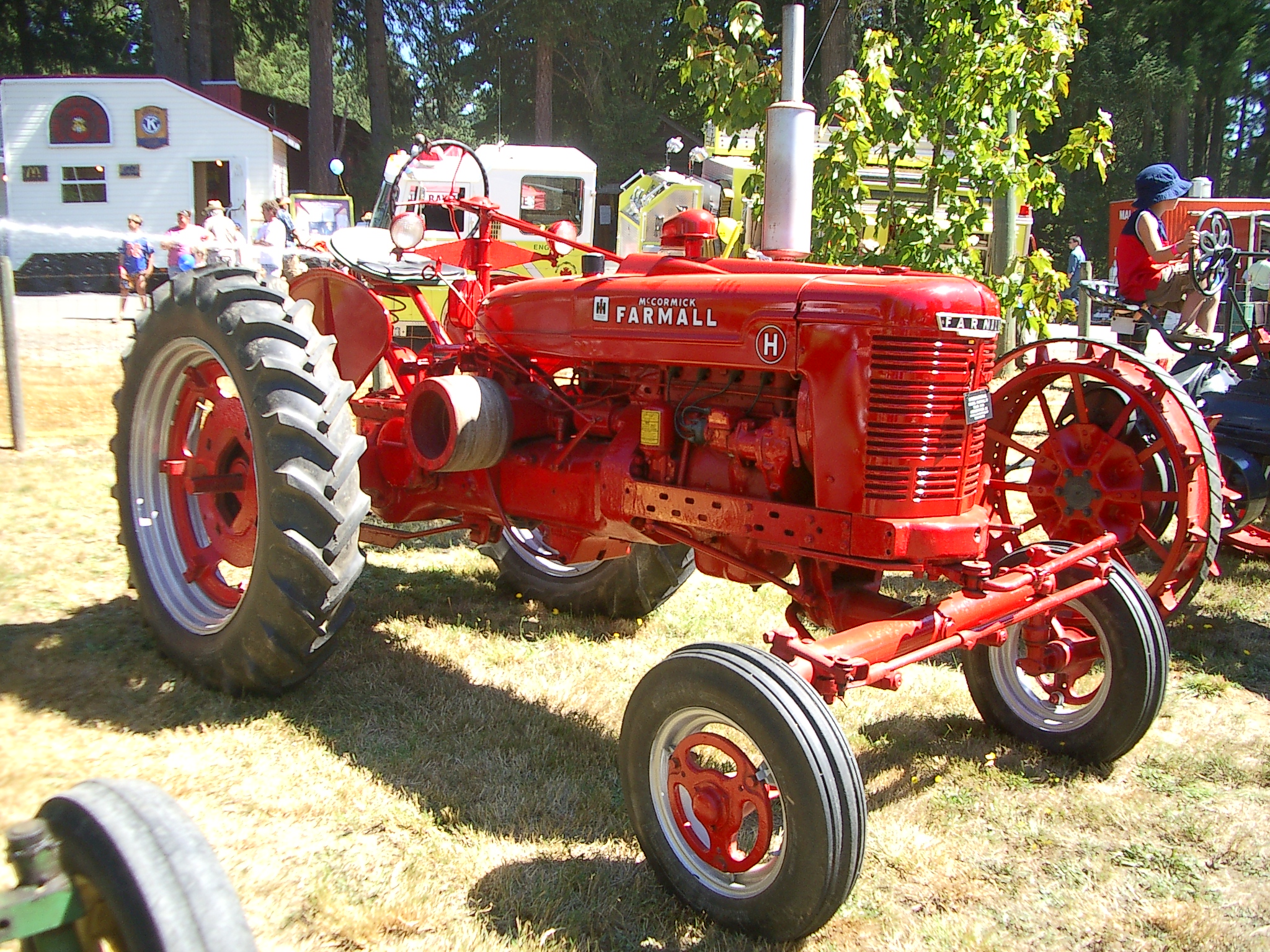 TopWorldAuto >> Photos of Farmall H - photo galleries