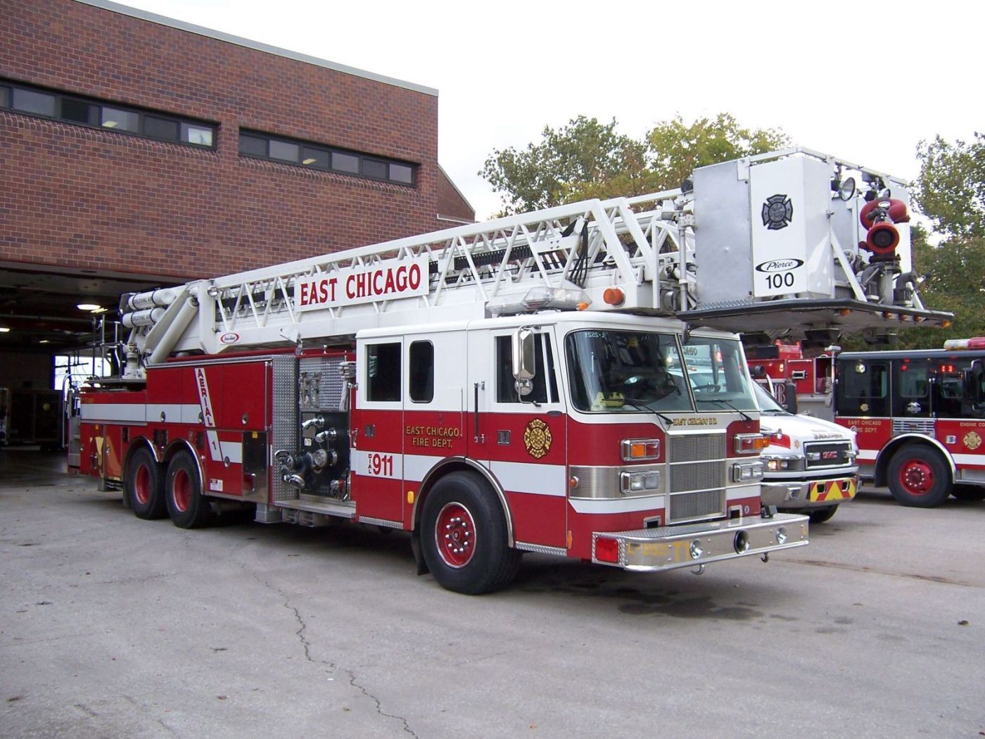 TopWorldAuto >> Photos of Pierce Lance - photo galleries