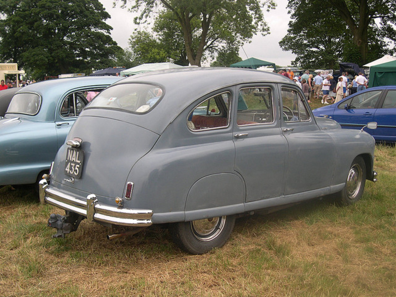 TopWorldAuto >> Photos of Vanguard Standard Saloon - photo galleries