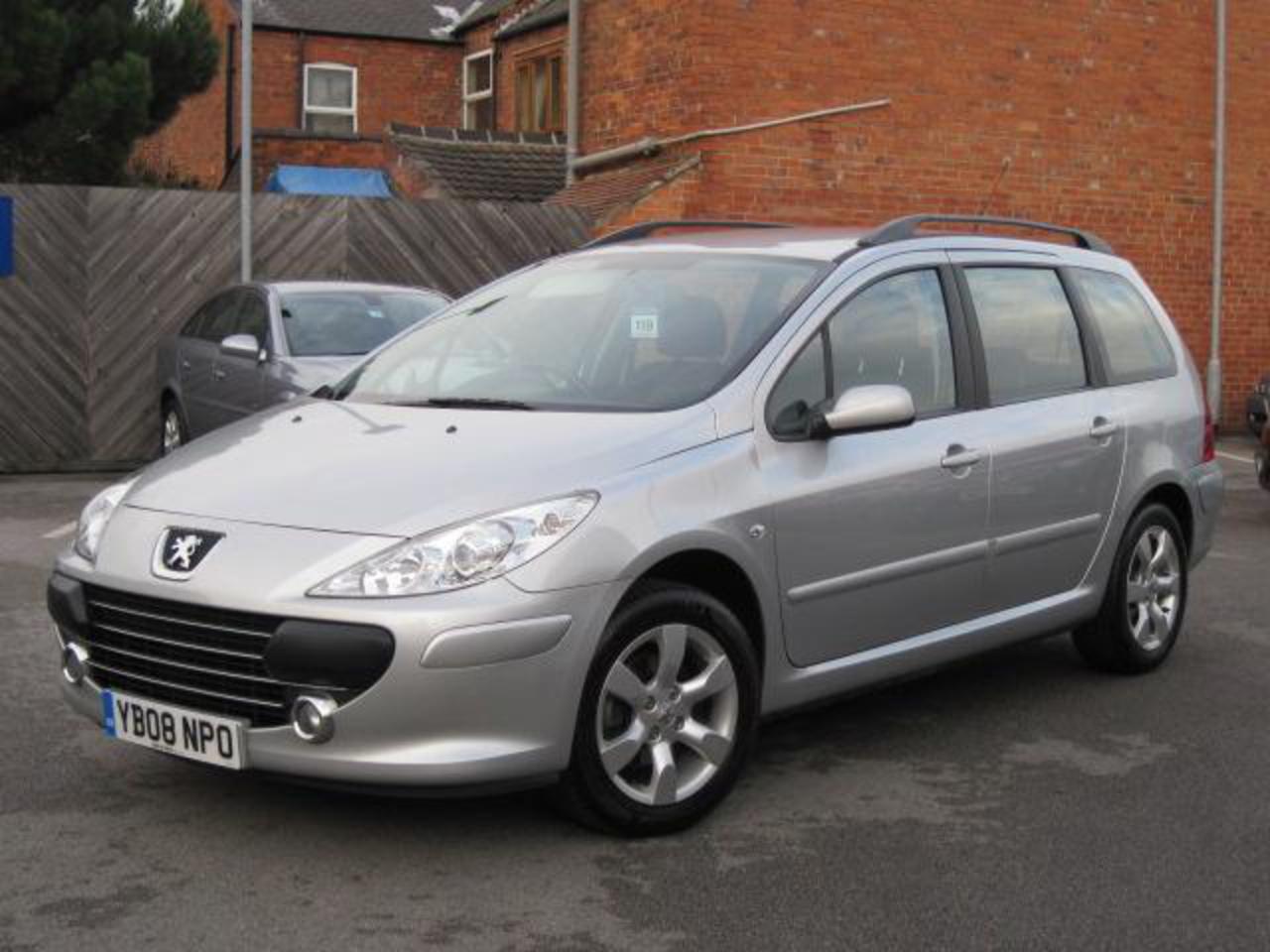 TopWorldAuto >> Photos of Peugeot 405 SR Estate - photo galleries