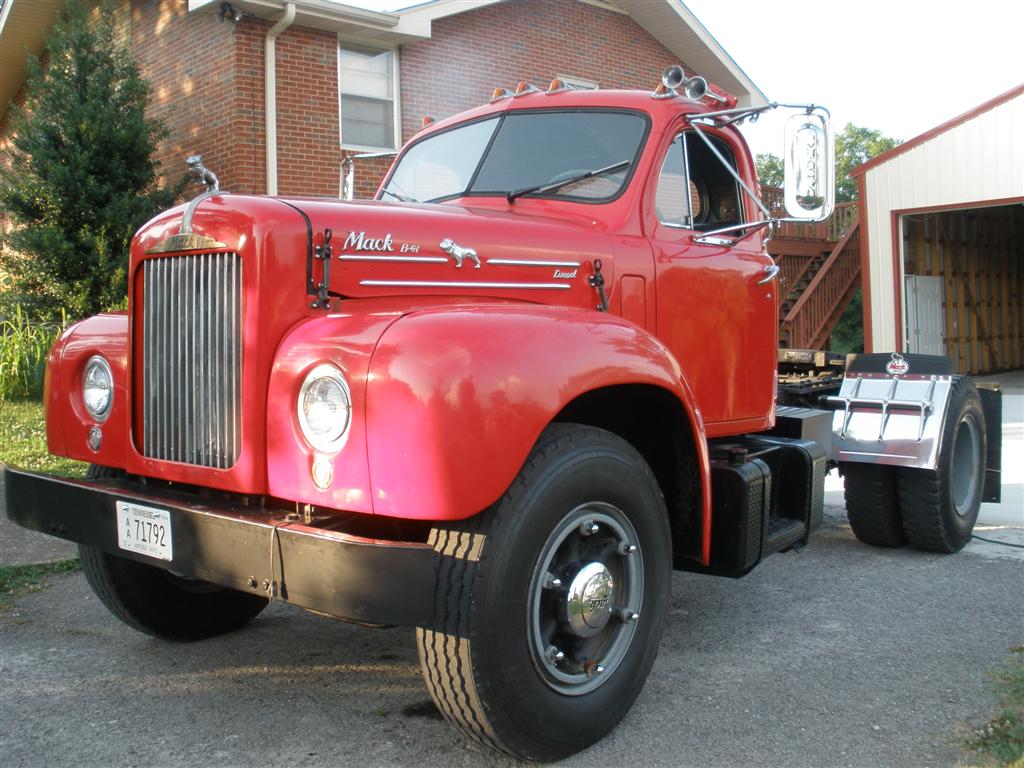 TopWorldAuto >> Photos of Mack B61T - photo galleries