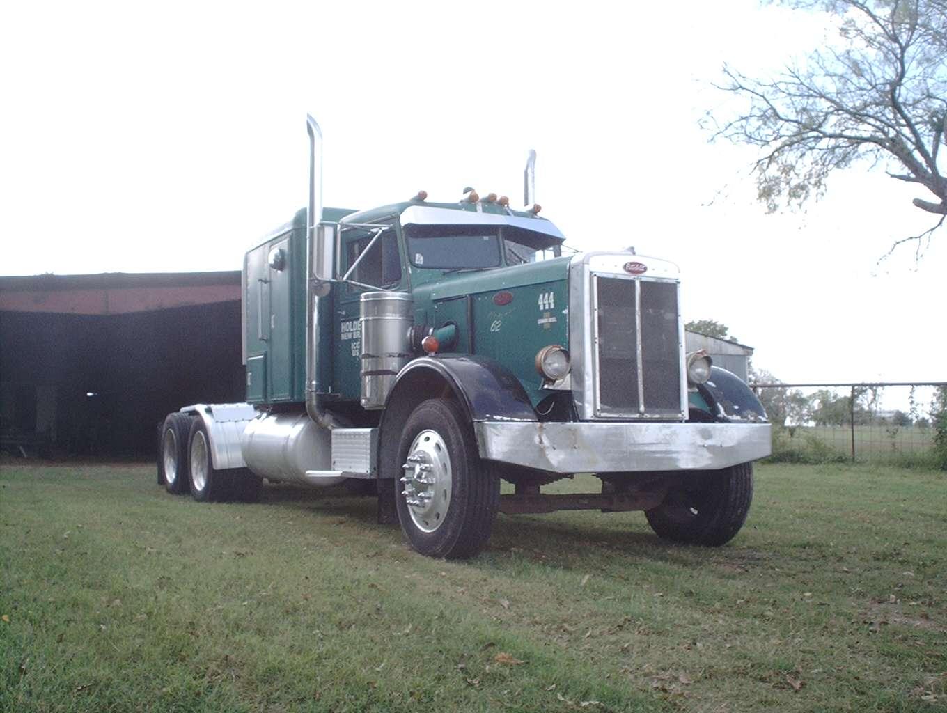 TopWorldAuto >> Photos of Peterbilt 351 - photo galleries
