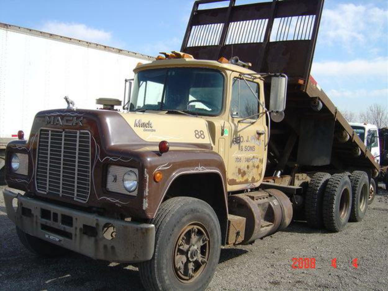 TopWorldAuto >> Photos of Mack R600 - photo galleries