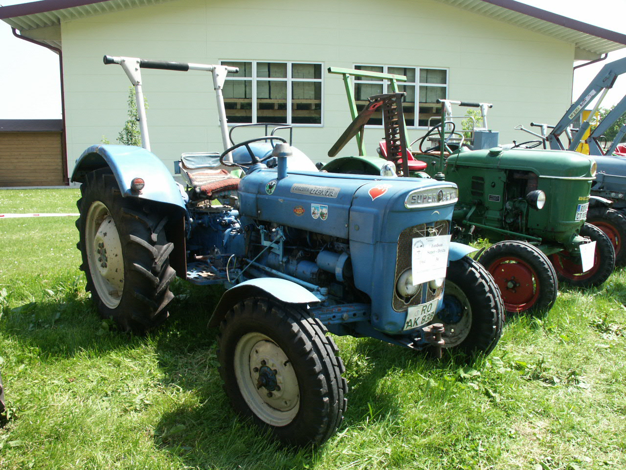 TopWorldAuto >> Photos of Fordson Dexta - photo galleries