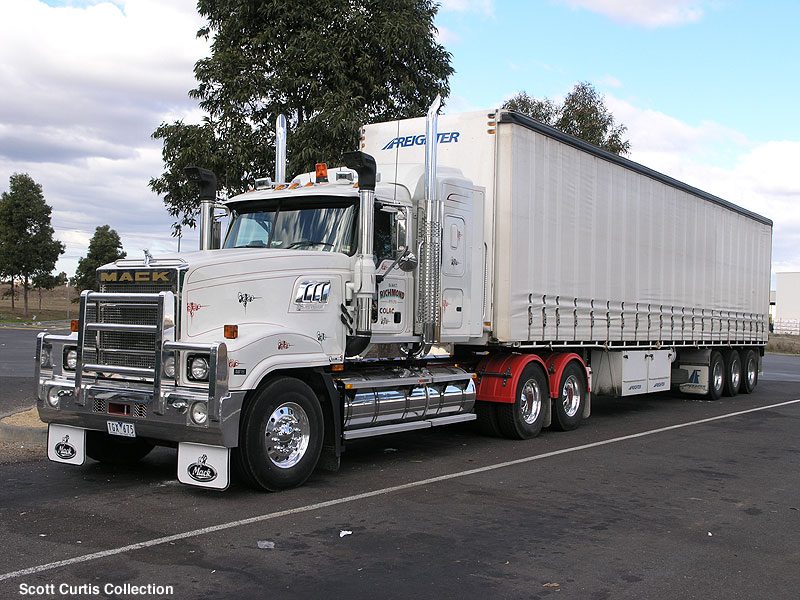 TopWorldAuto >> Photos of Mack RW700 Superliner - photo galleries