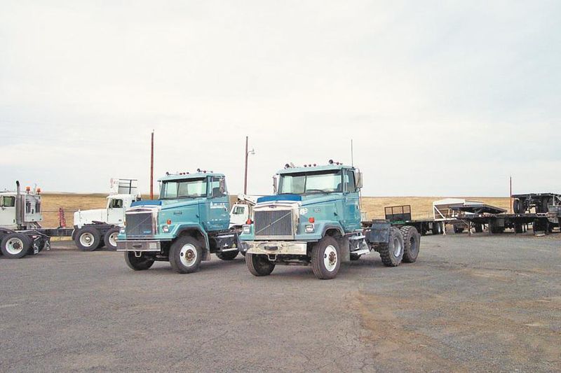 TopWorldAuto >> Photos of Autocar Conventional - photo galleries