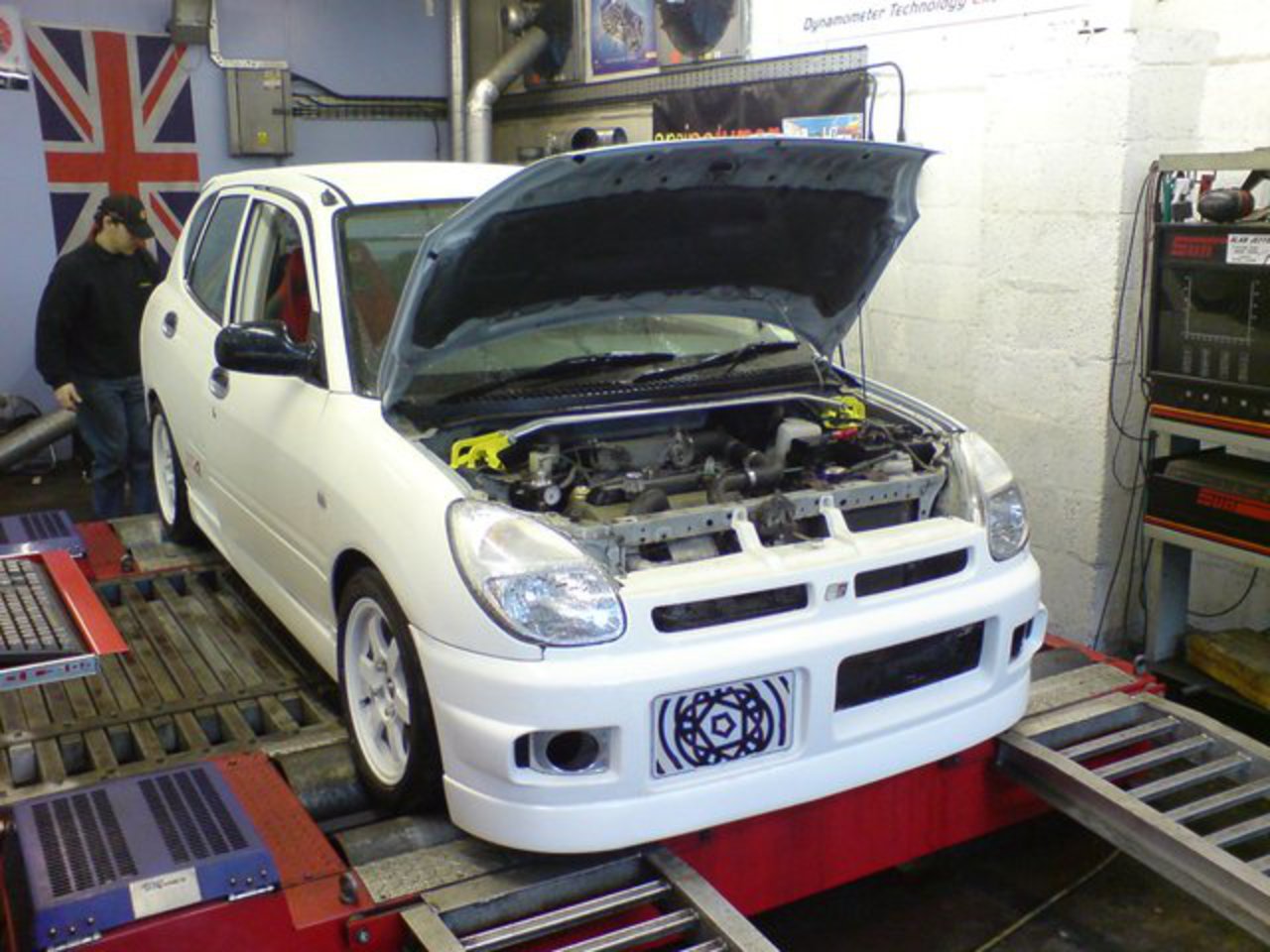 TopWorldAuto >> Photos of Daihatsu Storia - photo galleries