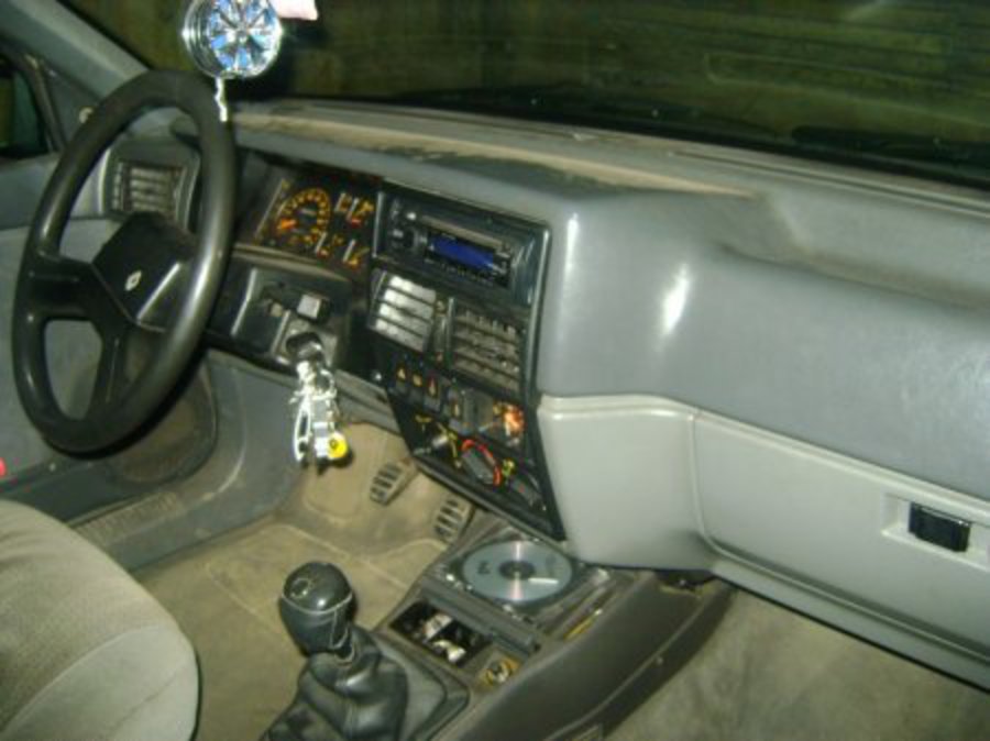 TopWorldAuto >> Photos of Renault 19 Chamade GTS - photo galleries