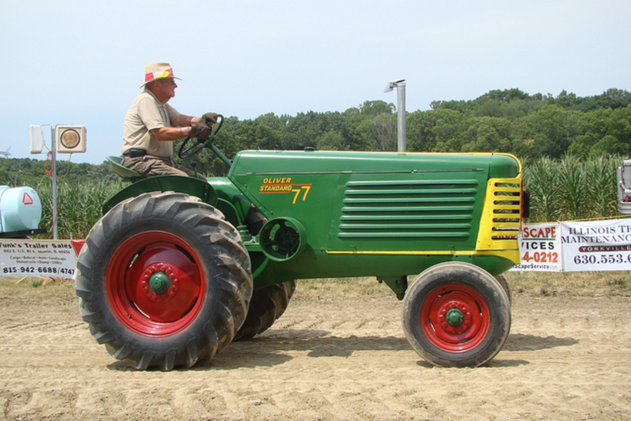 TopWorldAuto >> Photos of Oliver Standard 77 - photo galleries