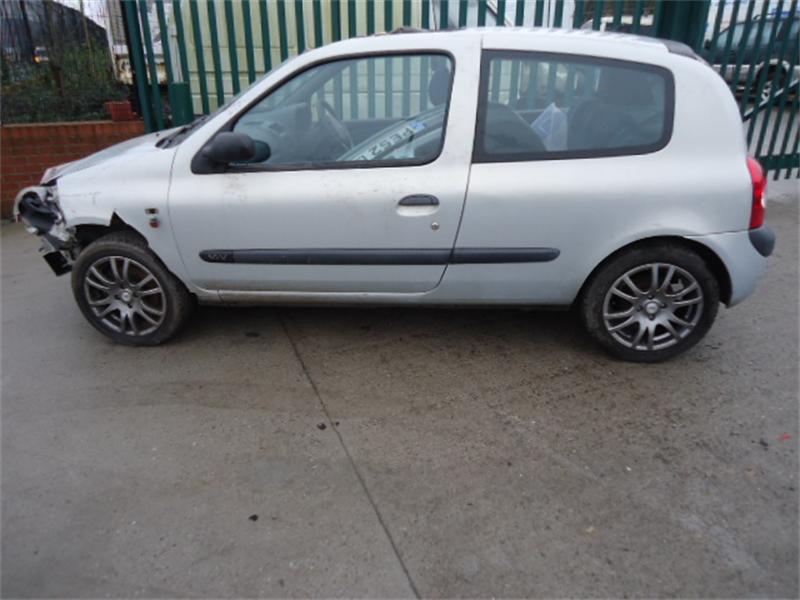 TopWorldAuto >> Photos of Renault Clio 18 16v - photo galleries